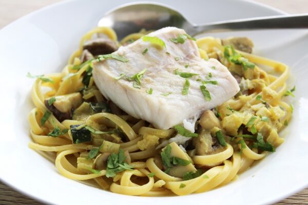 Kabeljauwhaasje met linguine in kerrieroom (Colruyt)