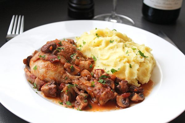 Kip in jagersaus (Sofie Dumont)