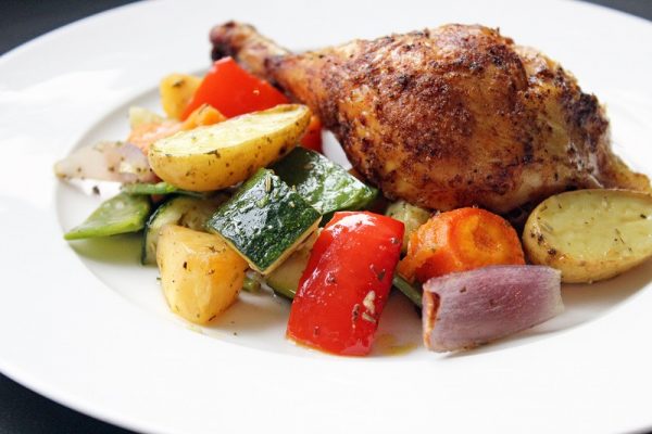 Kip uit de oven met geroosterde groenten (Colruyt)