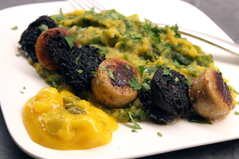 Pensen met pompoenpuree en savooikool (Jeroen Meus)