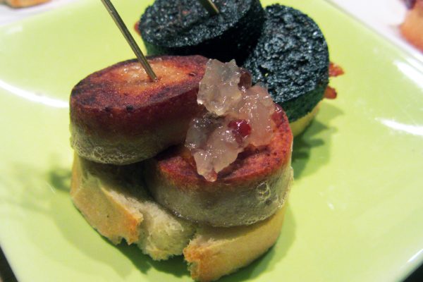 Toastje met witte pens en uienkonfijt