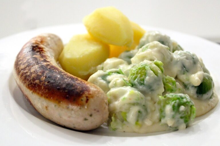 Witte pens met spruitjes in kaassaus (Jeroen Meus)