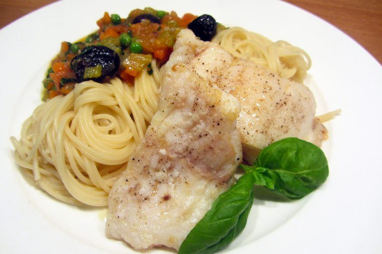 Zeewolffilet met capellini en groentesaus (Jeroen Meus)