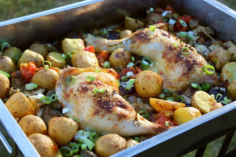 Zomerse kip met aubergine